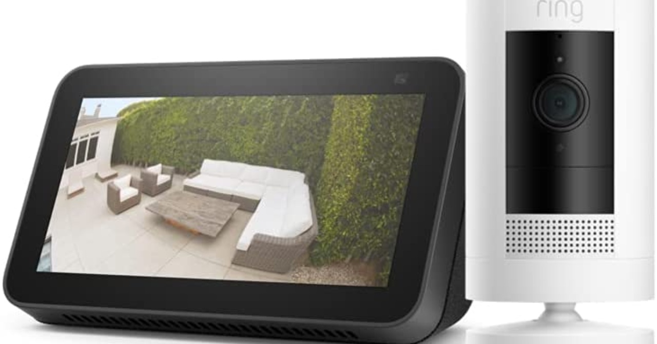 Buen Fin 2022: Paquete de Amazon con Echo Show 5 y Ring Stick Up Cam ...